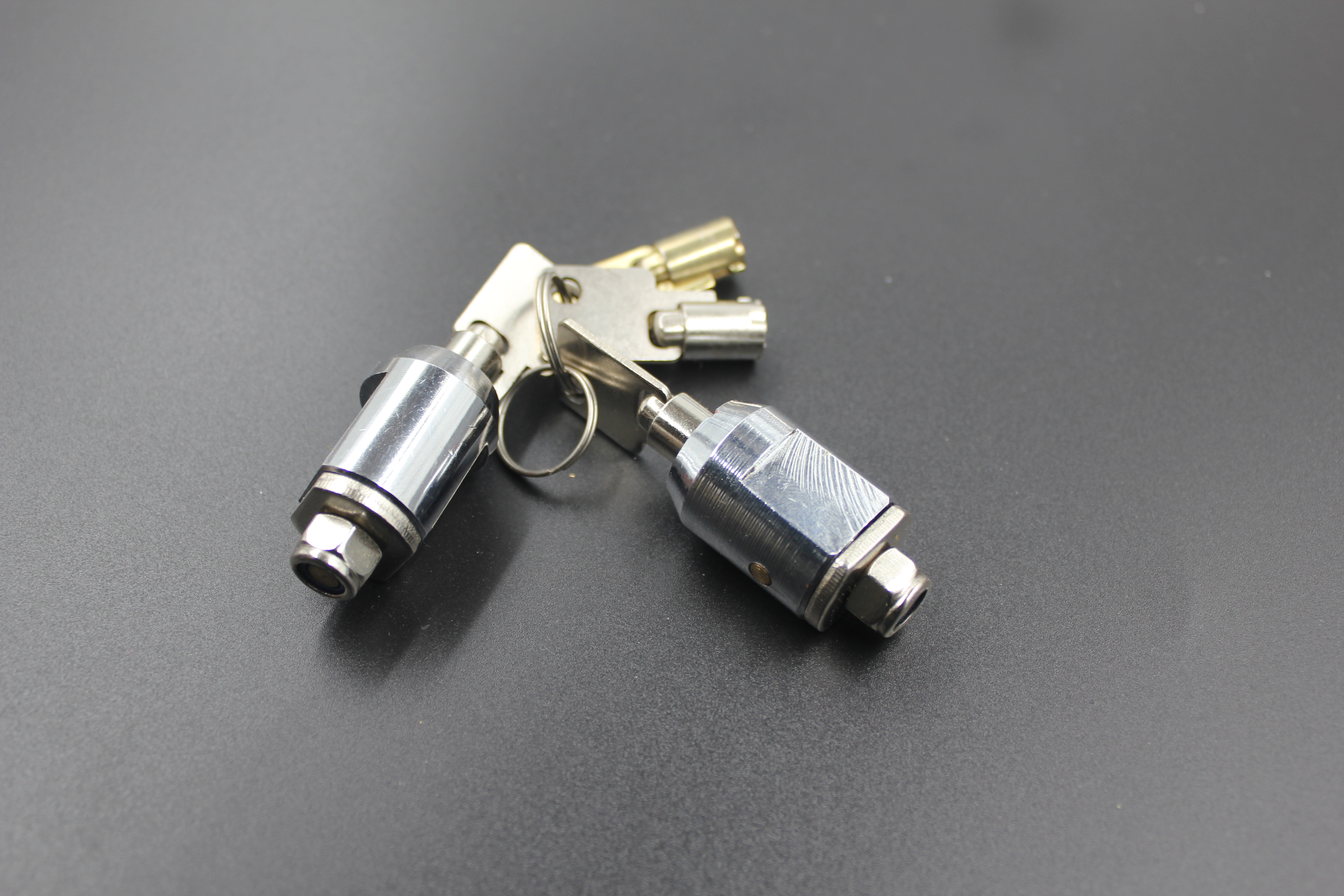 DISCUS LOCK - finefixfasteners